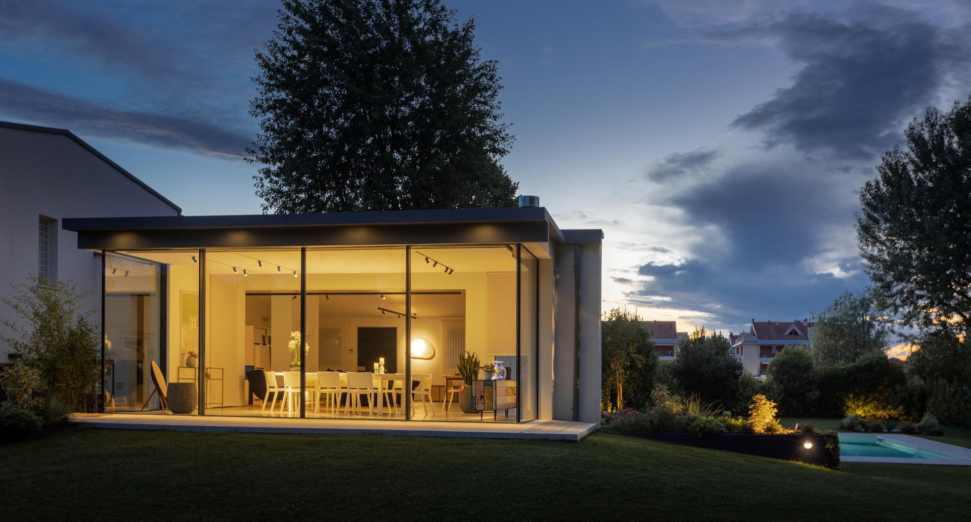 Artemide - Partenaires - AEM Lighting - Distributeur matériel éclairage